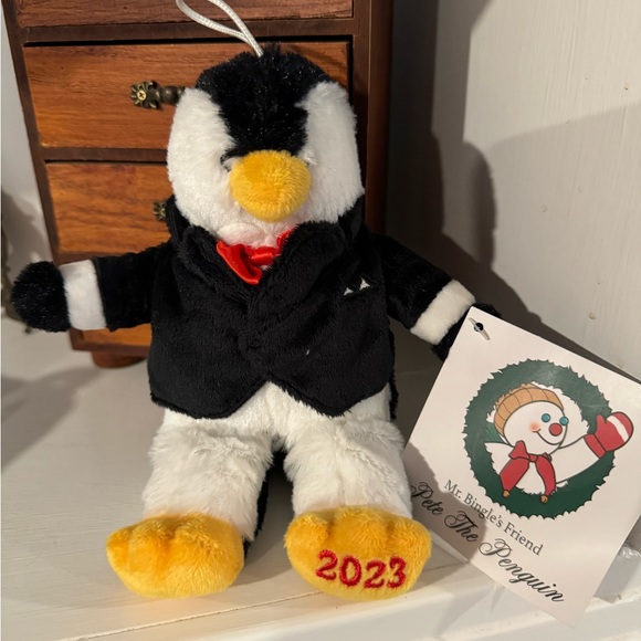 Dillards | Holiday | Nwt Mr Bingle Collection 223 Small Penguin Pete ...